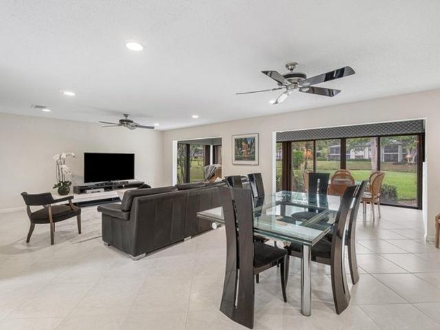 33 Southport Ln Apt A, Boynton Beach, FL 33436