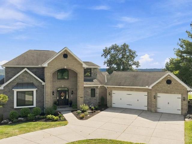 33 St Andrews Dr, North Bend, OH 45052