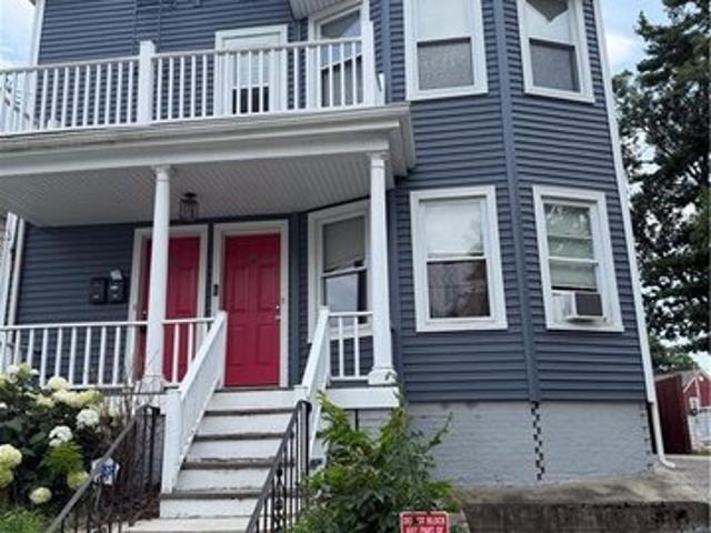 33 Stadden St, Providence, RI 02907