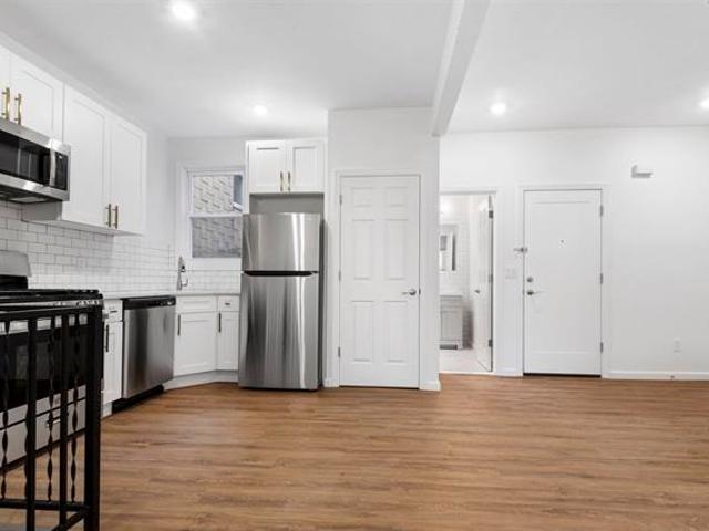 33 Stagg St # 2