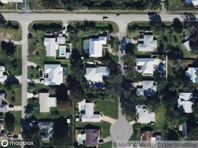 33rd Ave