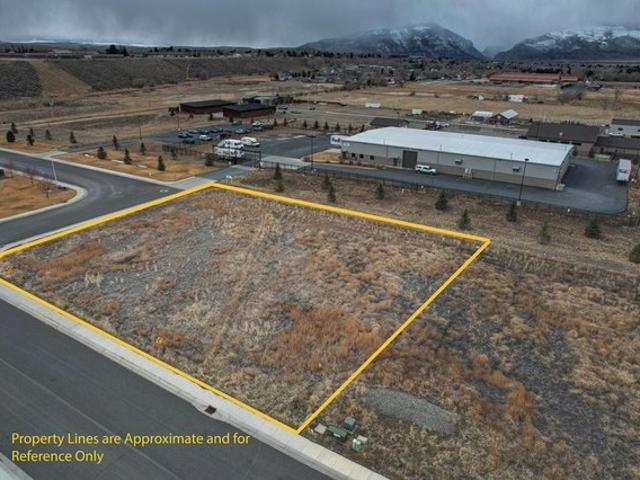 33rd St, Cody, WY 82414
