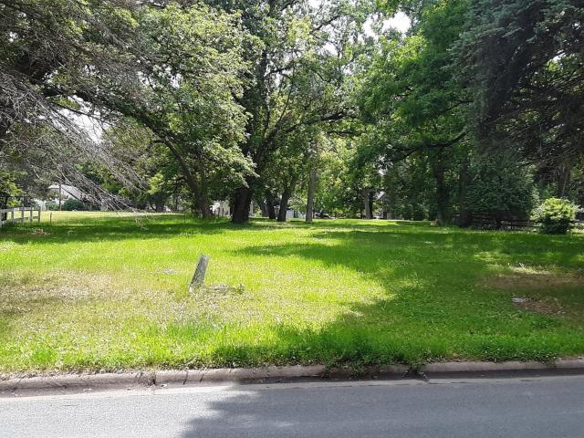 33x 4th Avenue NW