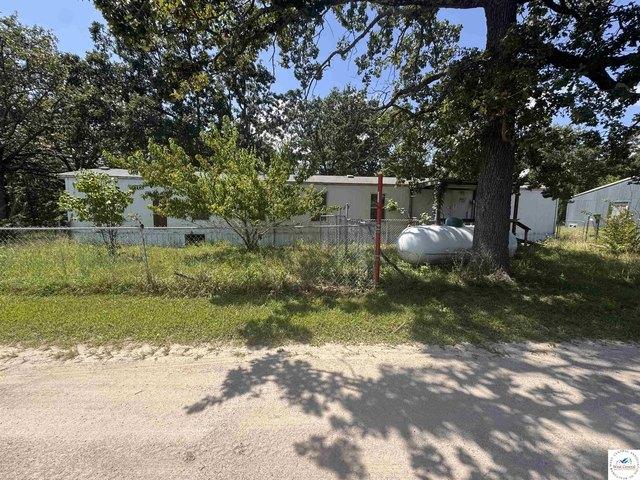 30043 Elderberry Dr, Edwards, MO 65326