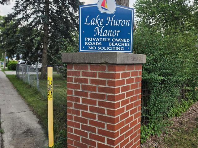 3004 Maplewood Drive