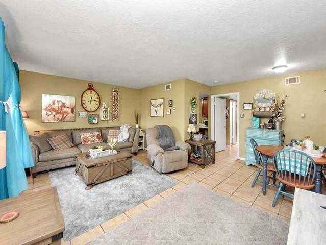 3004 Neyland St, Liberty, TX 77575