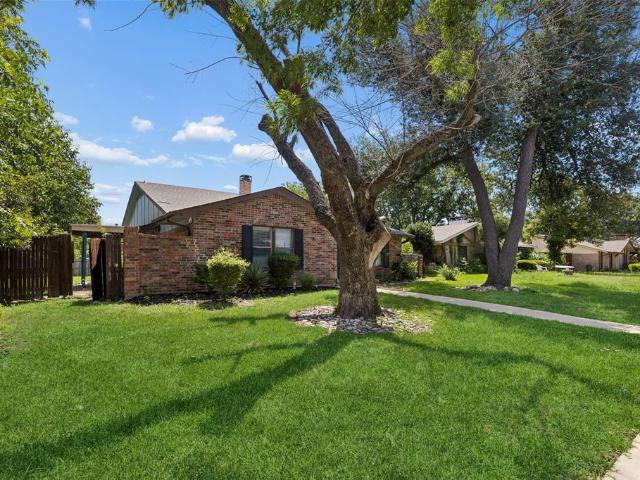 3004 Duchess Trail