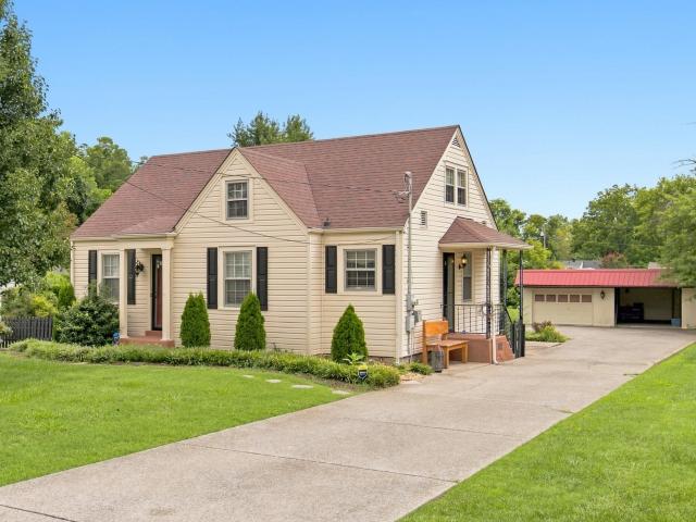 3004 Dobbs Ave