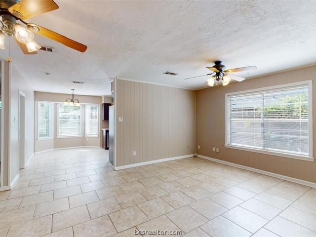 3004 Longleaf Drive
