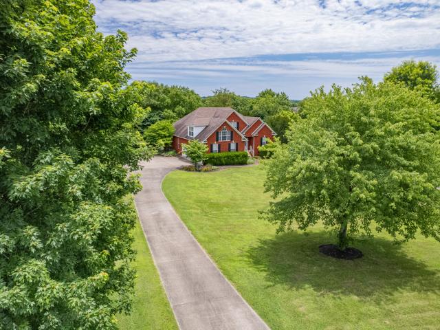 3004 Viewpointe Way