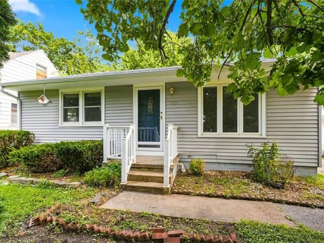 3005 Madison Ave, Des Moines, IA 50310