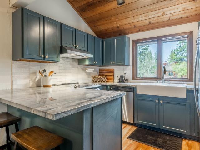 3005 Meridian Blvd, Unit 8, Mammoth Lakes, CA 93546 | MLS #260197 | Compass