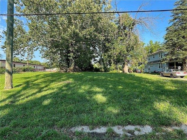 3005 N 10th St, Kansas City, KS 66104