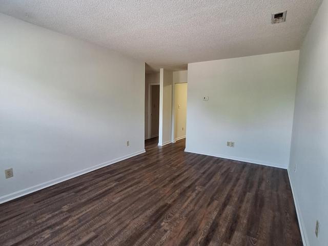 3005 Caldwell Court # 10