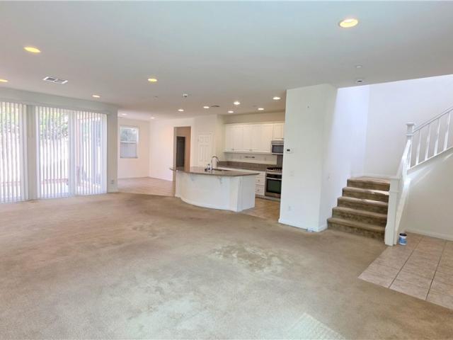 3005 E Via Corvina