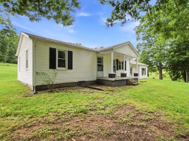 3005 Fairview Blvd