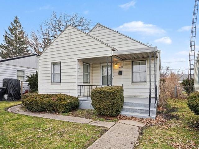 3005 Fredrickson St, South Bend, IN 46628