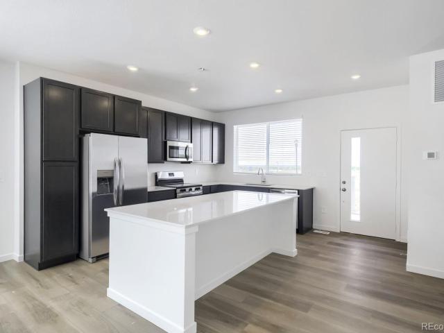 3005 Gladstone Avenue