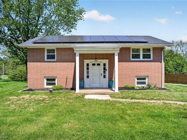3005 46th St SW, Canton, OH 44706