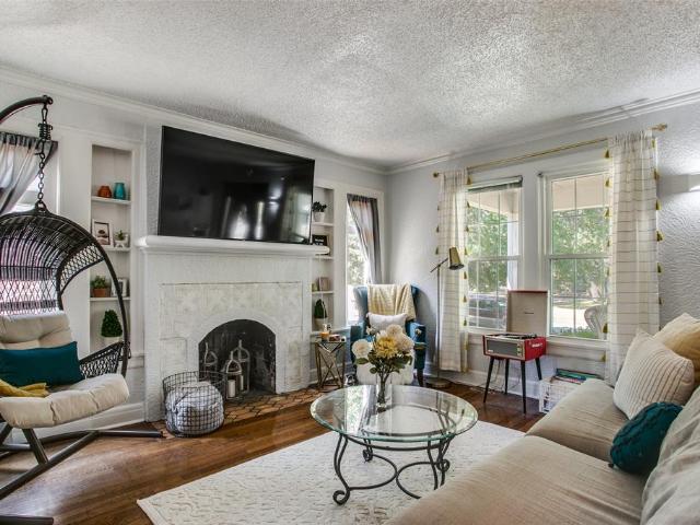 3005 6th Ave, Fort Worth, TX 76110 | MLS #21160 | Compass