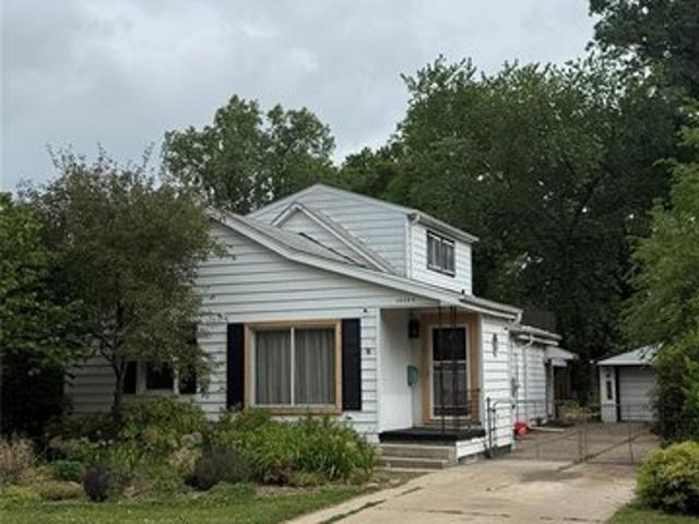 30066 Bock St, Garden City, MI 48135