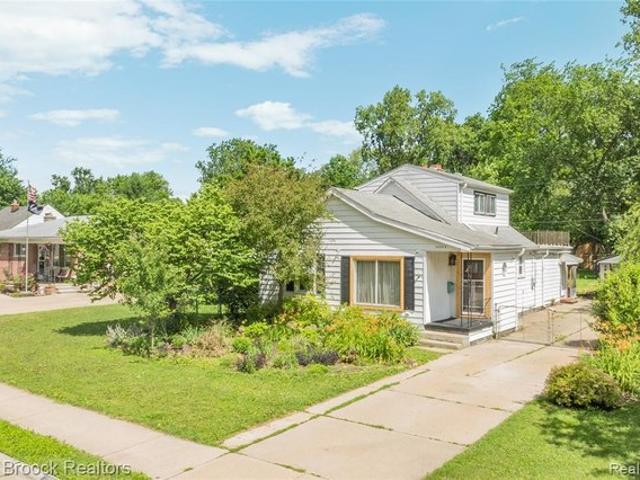 30066 Bock St, Garden City, MI 48135