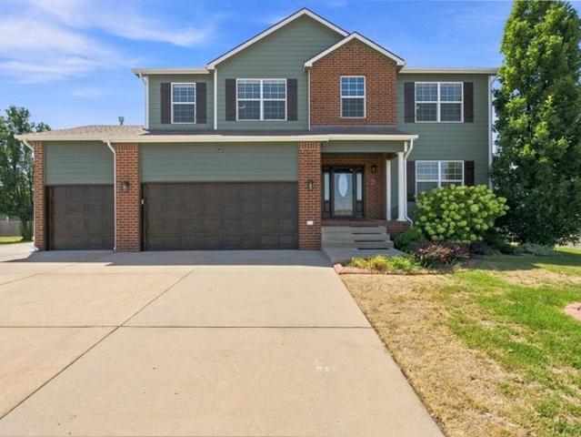 3006 N Rough Creek Cir, Derby, KS 67037