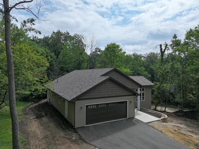 3006 N Whitetail Lane