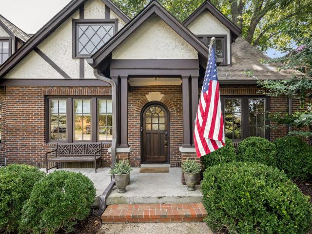 3006 Brightwood Ave