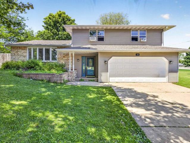 3006 Glendale Ave, Green Bay, WI 54313