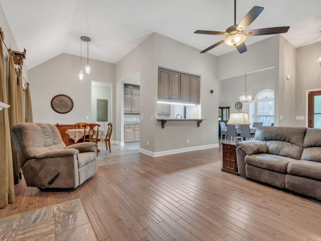 3006 Gracie Ann Dr