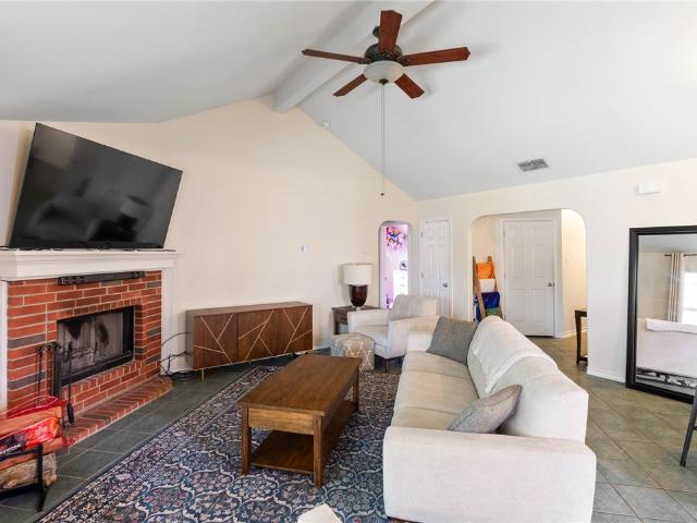 3006 Quebec Drive