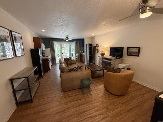 3006 Summerhill Pl, Fairfield Bay, AR 72088