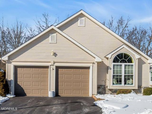 3006 Springwater Ct, Toms River, NJ 08755