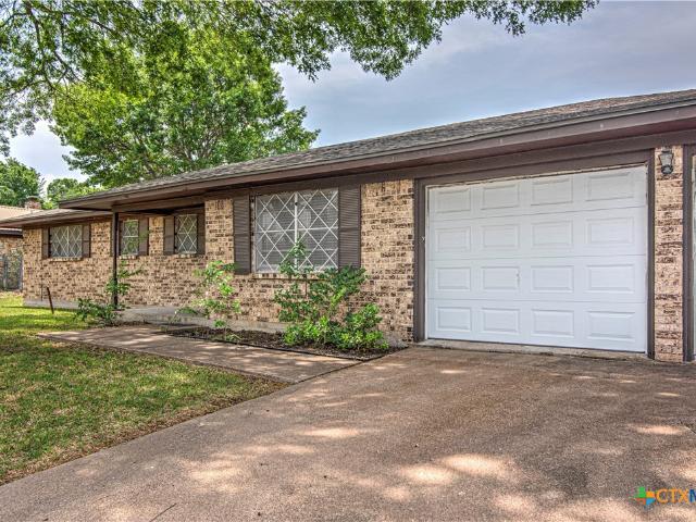 3006 Van Pelt Avenue