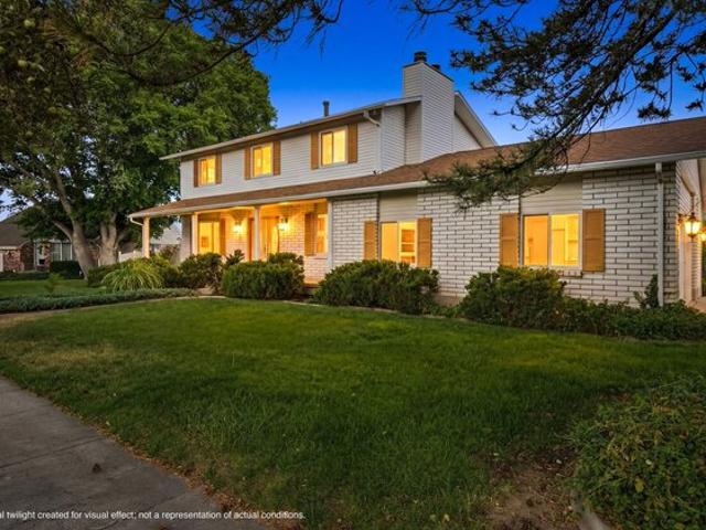 3006 W Robinwood Dr, Taylorsville, UT 84129