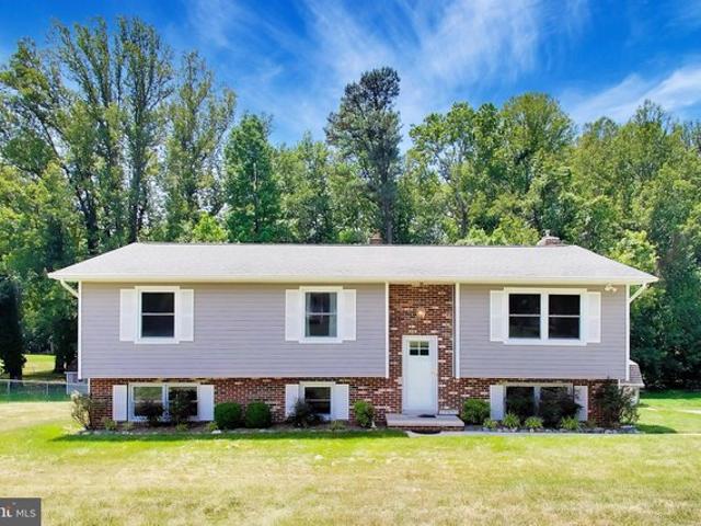 30075 Huntt Rd, Mechanicsville, MD 20659