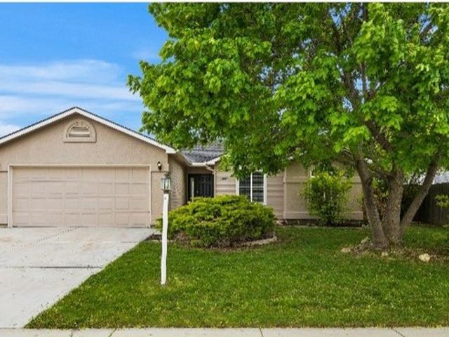3007 Manchester Dr, Caldwell, ID 83605