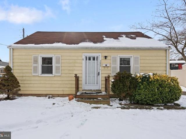 3007 Elmwood Dr, Alexandria, VA 22303