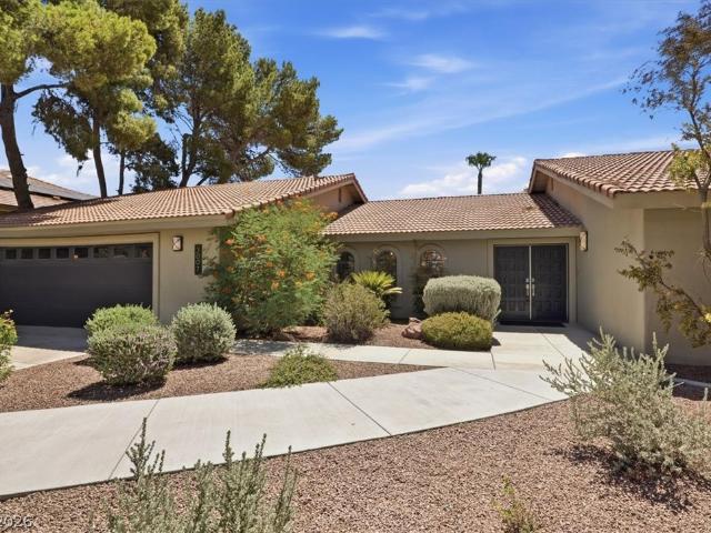 3007 La Mesa Drive