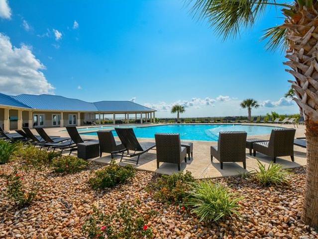 3007 Palm Coast Ln, Palacios, TX 77465