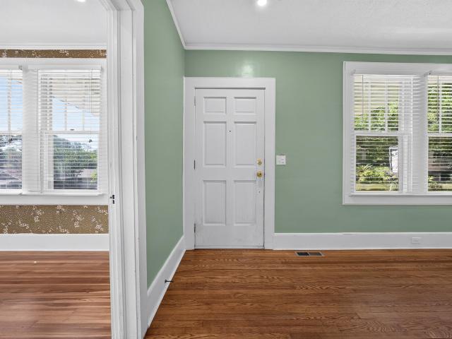 3007 Prentice Avenue
