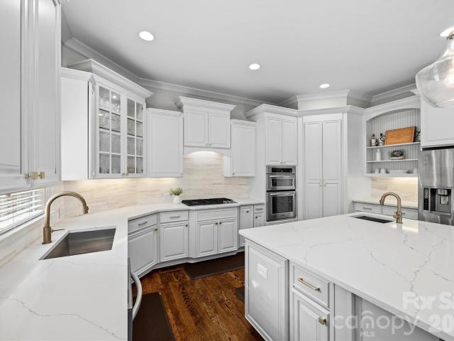 3007 Saint Andrews Court