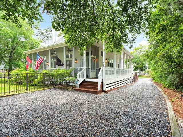 3007 W Oak Island Drive