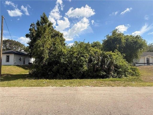 3007 15th St W Lot 7, Lehigh Acres, FL 33971