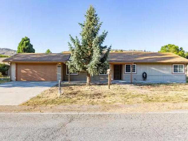 30080 JAMAICA DUNES DR, TEHACHAPI, CA 93561 Single Family Resi.