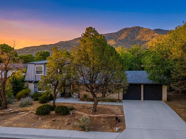 3008 Matador Drive NE