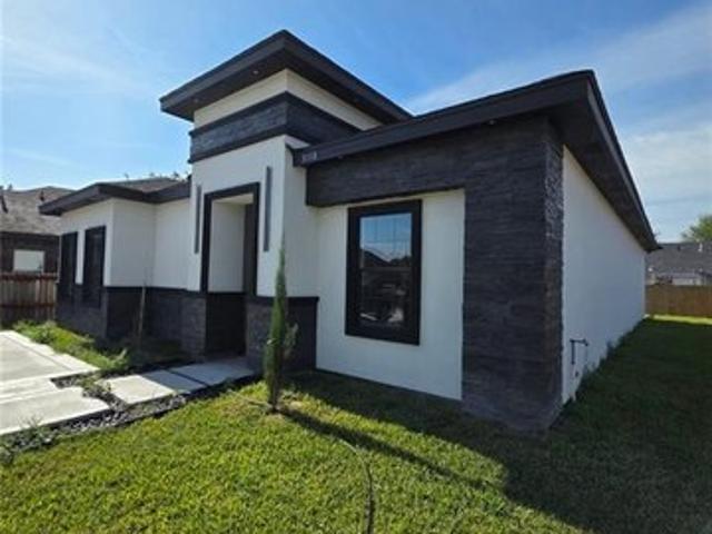 3008 E Truman Ave, Mission, TX 78573