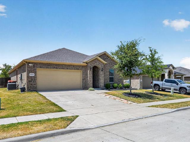 3008 Redwood Street