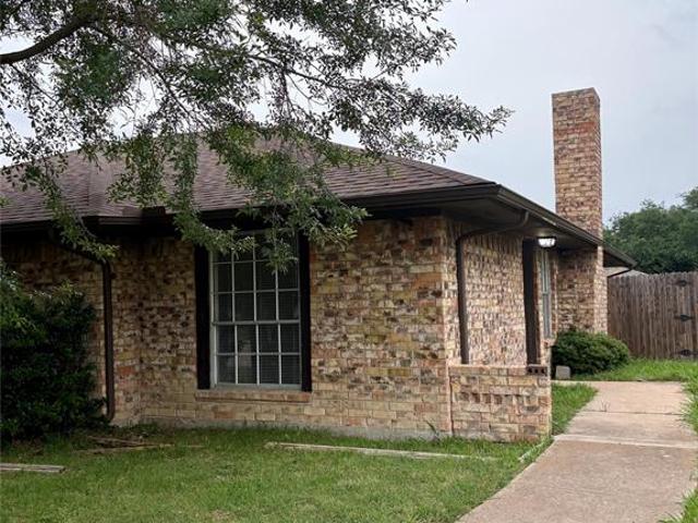 3008 Townbluff Dr, Plano, TX 75075 | MLS #21231 | Compass